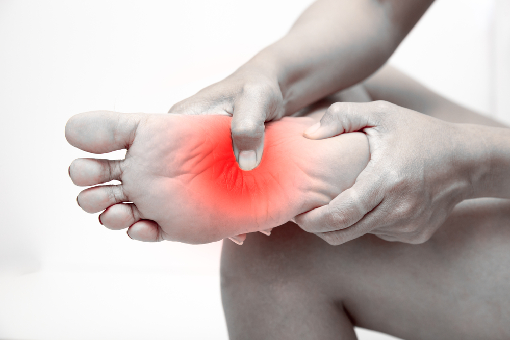 Alcoholic Neuropathy: Causes, Symptoms, Treatment, & Prevention ...